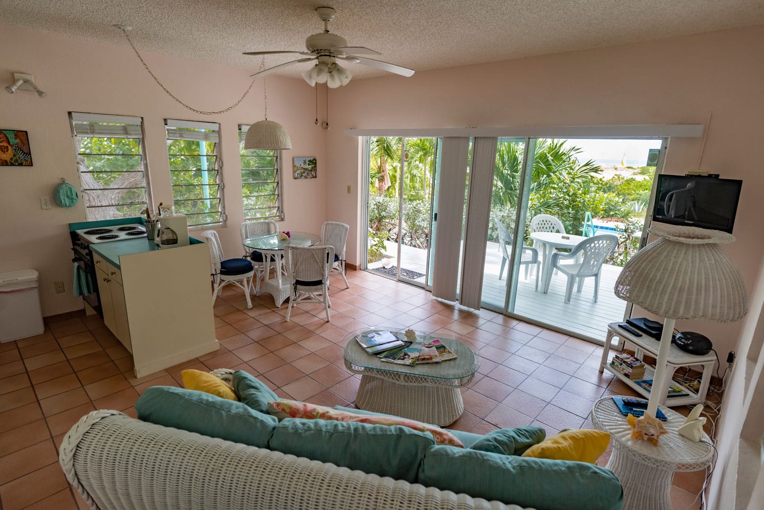 Lower Guest House - Villa Camilla